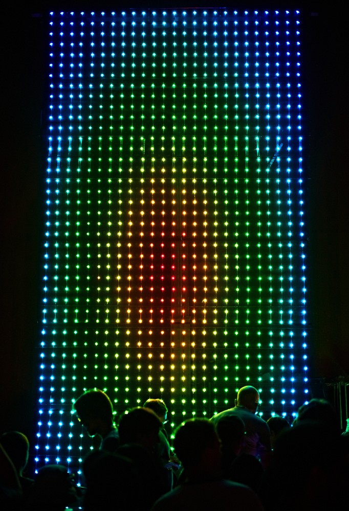 Giant LED Light Show – IN STARTUP LAND